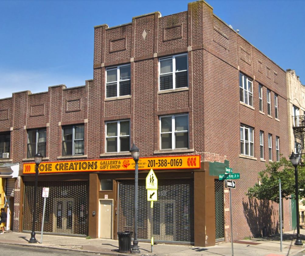 152 Martin Luther King Jr Dr, Jersey City, NJ